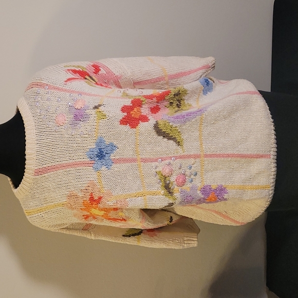 Mariea Kim | Sweaters | Vintage 8s Mariea Kim Embellished Floral Knit ...